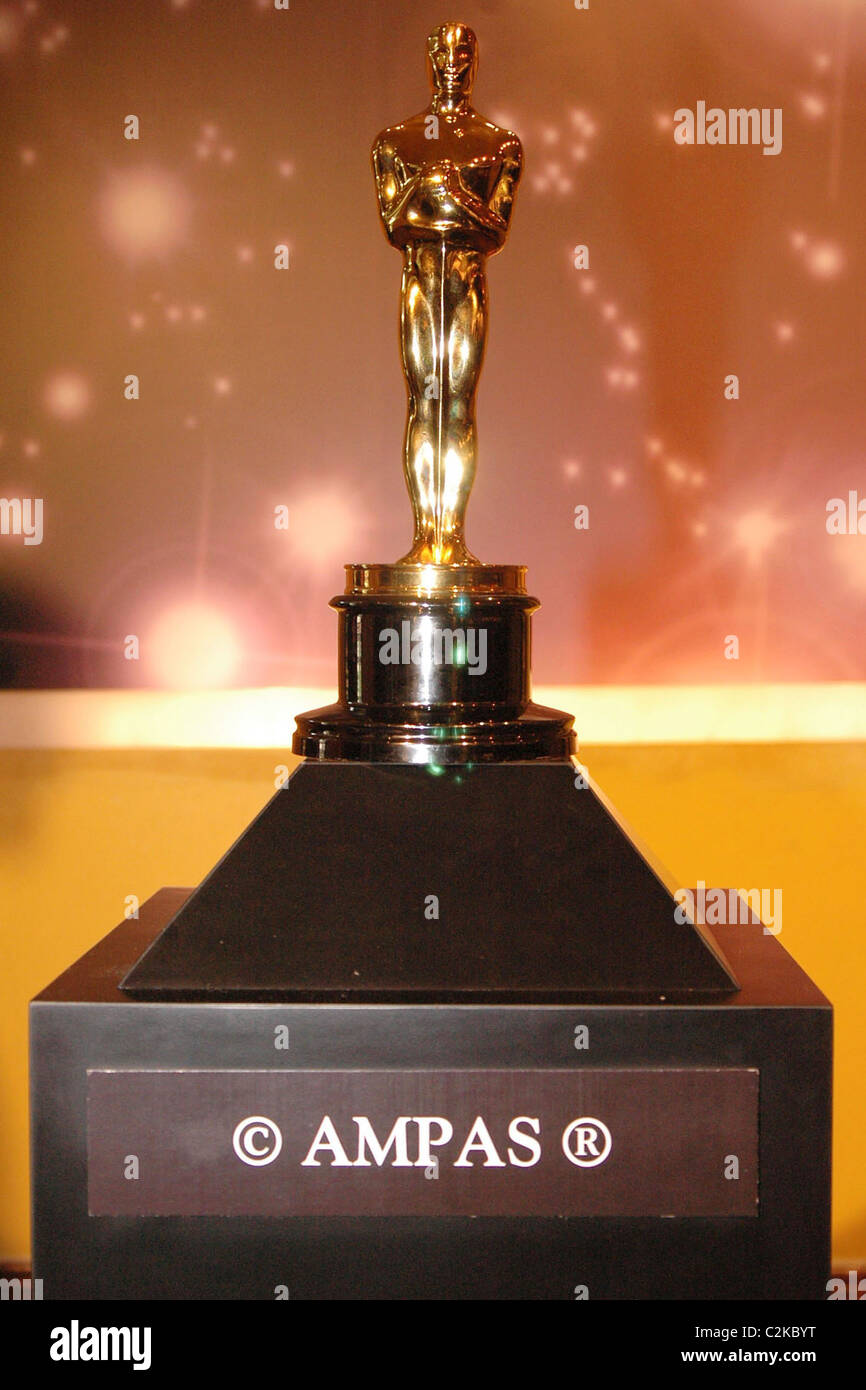 Meet the Oscars - An exhibition of 50 Golden Statuettes destined for ...