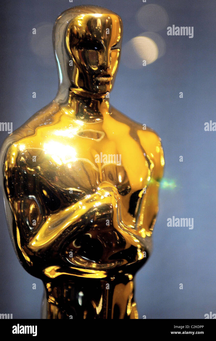 Meet the Oscars - An exhibition of 50 Golden Statuettes destined for ...