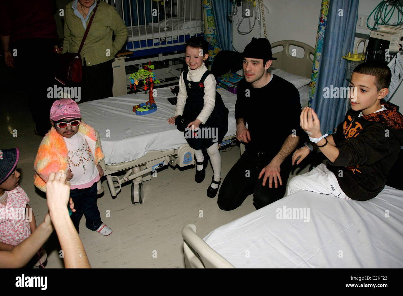Charlie Cox, the star of movie Stardust, visits the children's ward at ...