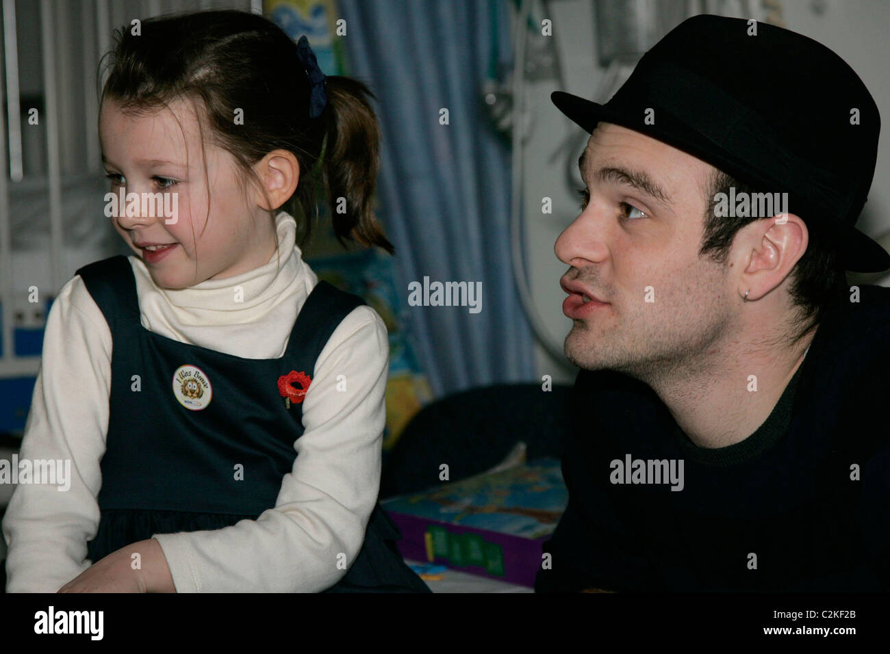 Charlie Cox, the star of movie Stardust, visits the children's ward at ...