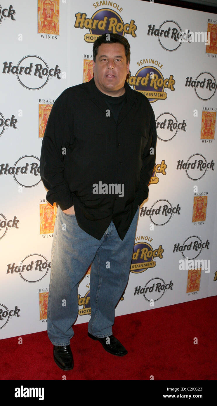 Steven R. Schirripa Lorraine Bracco Launches Bracco Wines to the Public ...