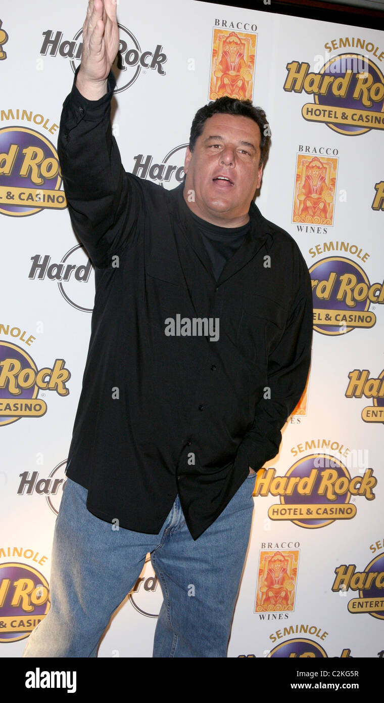 Steven R. Schirripa Lorraine Bracco Launches Bracco Wines to the Public ...