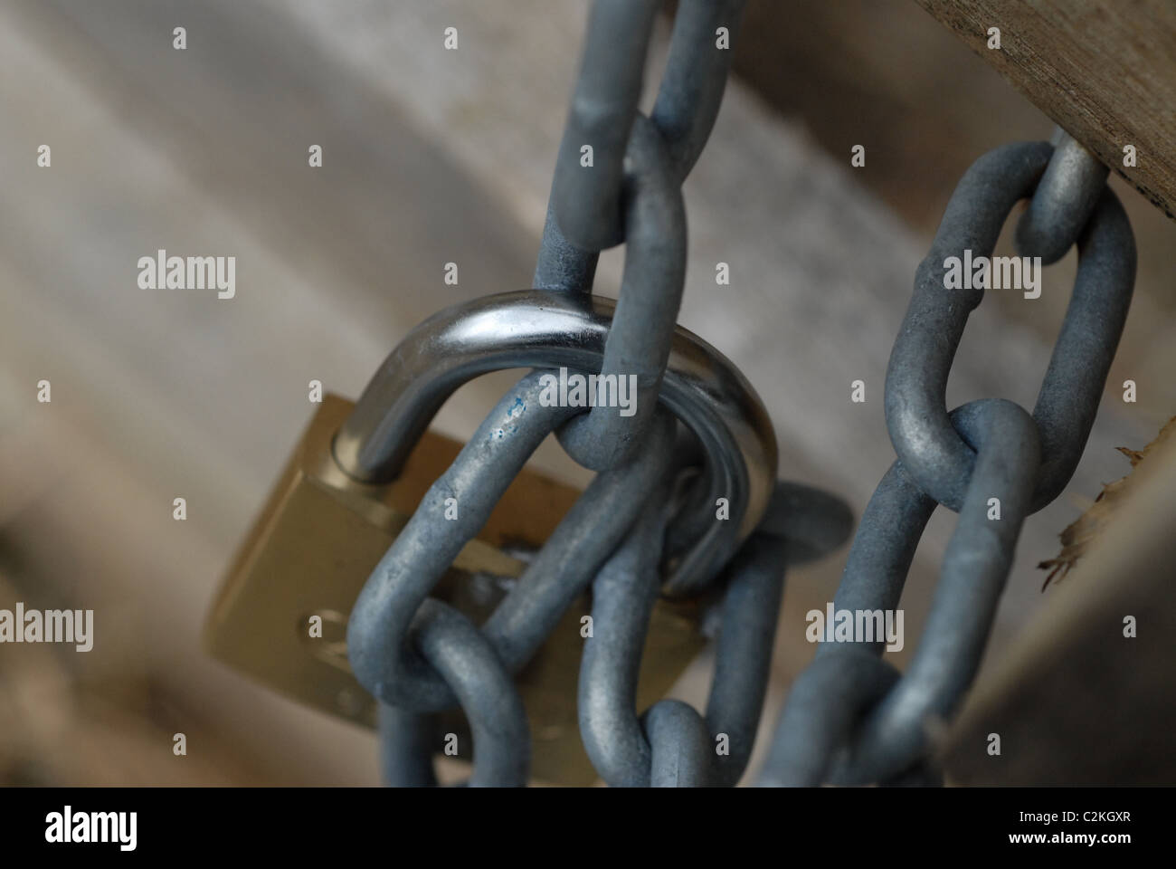 Padlock and chain Stock Photo - Alamy