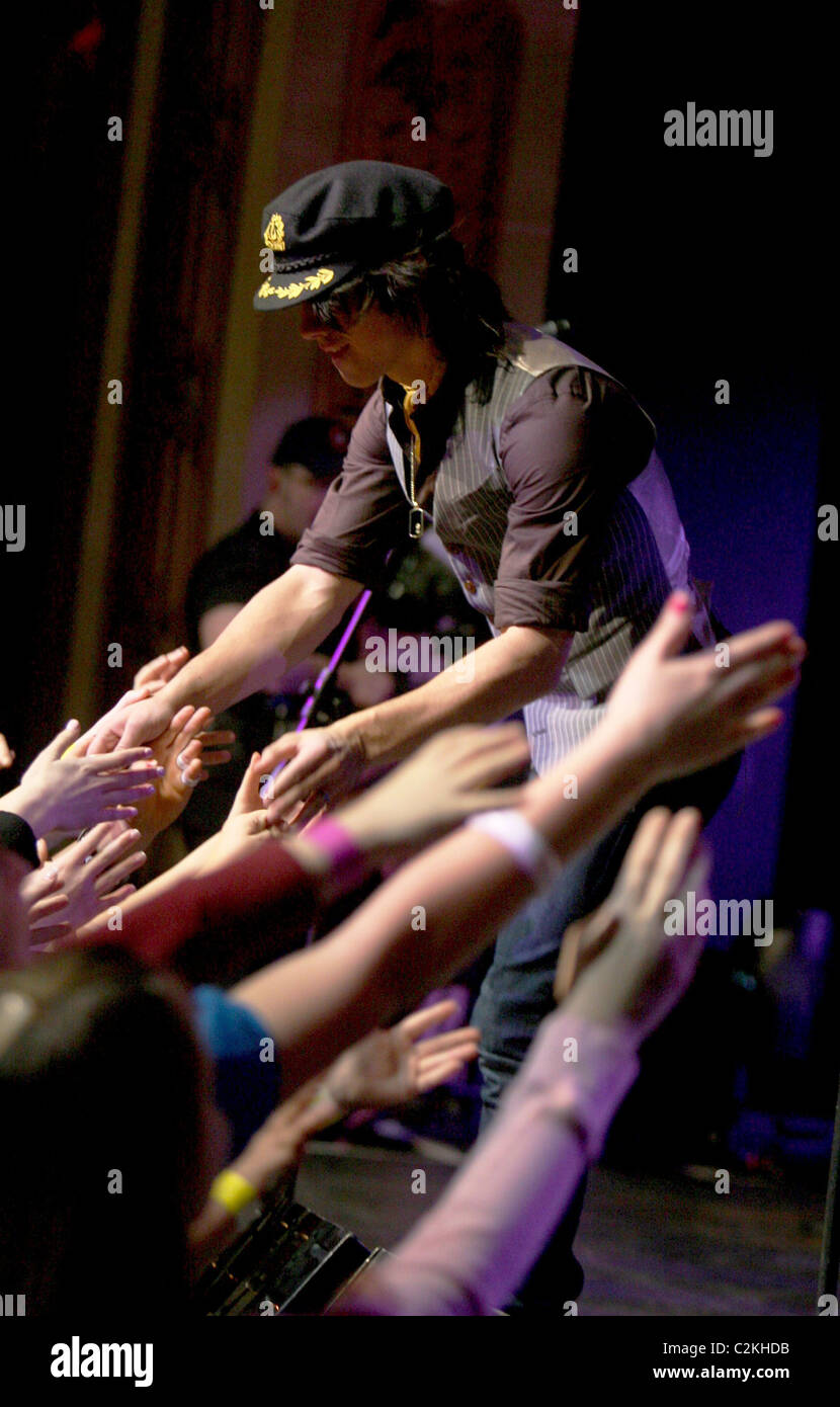 Joe Jonas Jonas Brothers performing live on 'The Early Show' at the ...