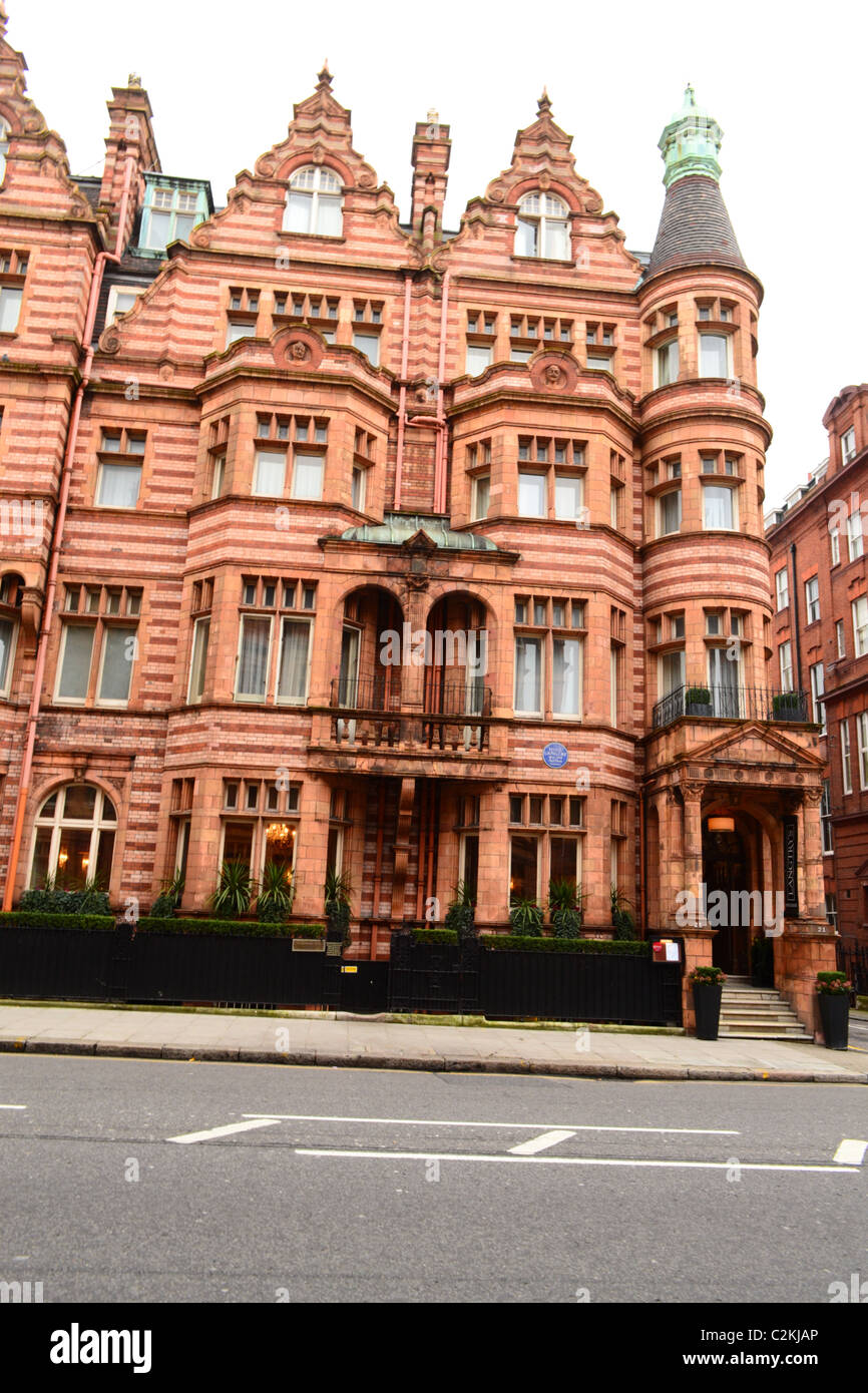 Pont street london hi-res stock photography and images - Alamy