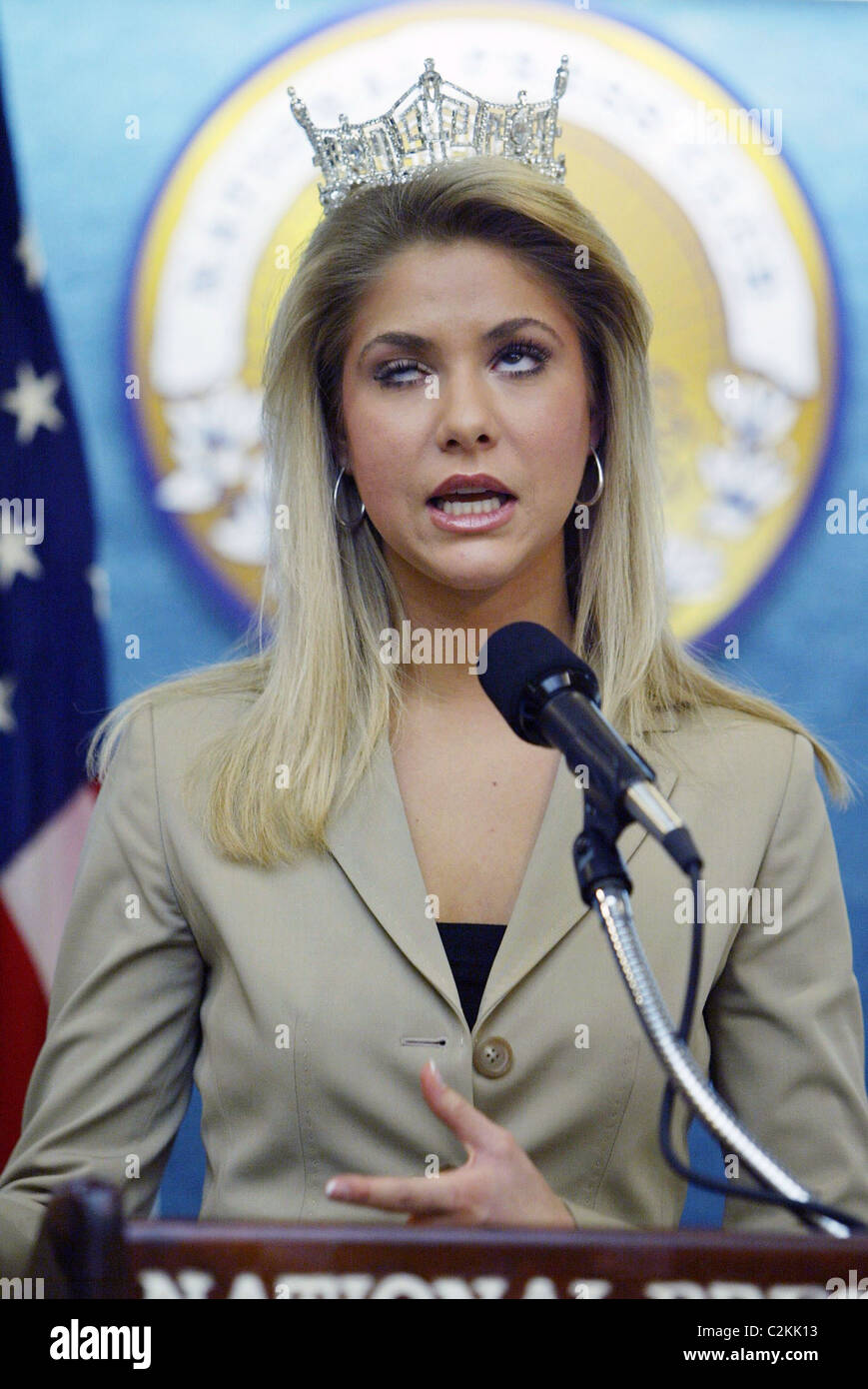 Miss America 2008 Kirsten Haglund discussing awareness of eating ...