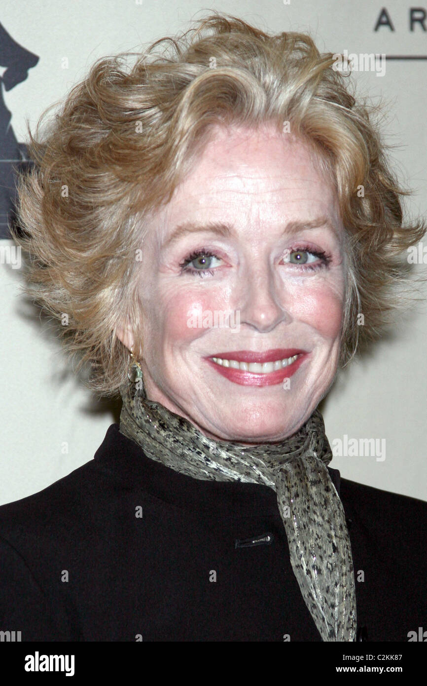 Holland taylor two and a half men hi-res stock photography and images ...