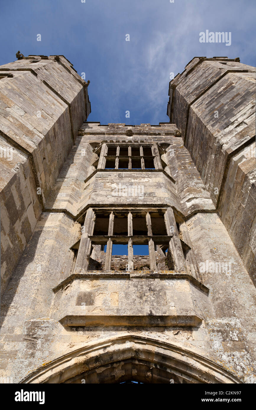 Abbey windows hi-res stock photography and images - Alamy