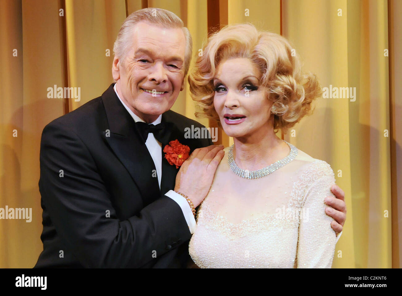 Photo of marlene dietrich hi-res stock photography and images - Alamy