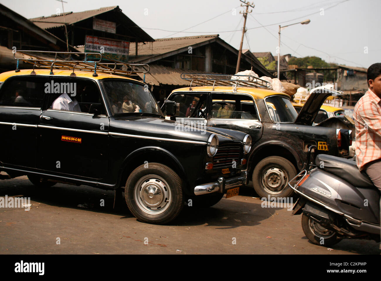 taxi cabs in Mumbai Stock Photo - Alamy
