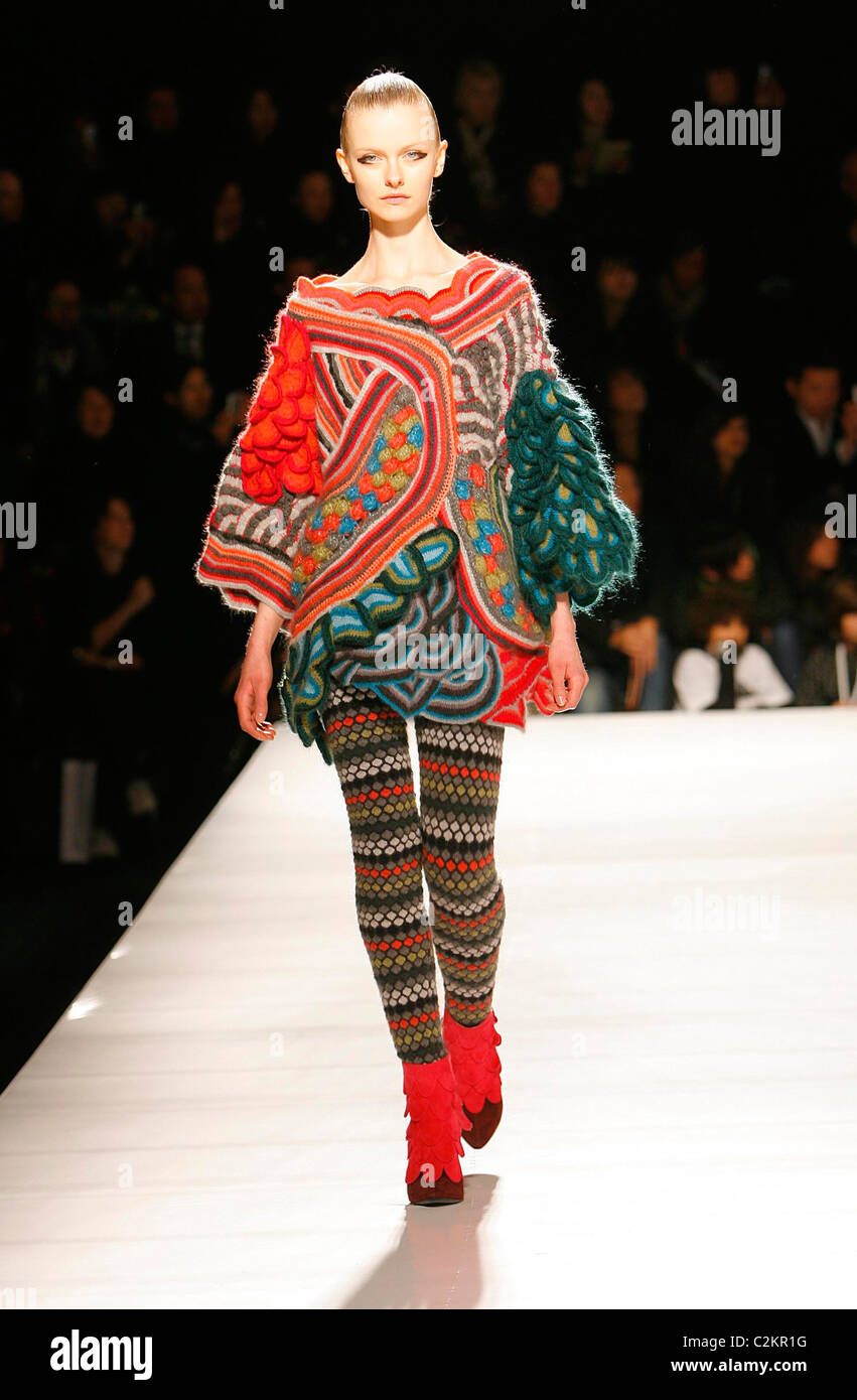 Paris Fashion Week Autumn/Winter 2008 - Kenzo - Catwalk Paris, France - 01.03.08 Stock Photo - Alamy