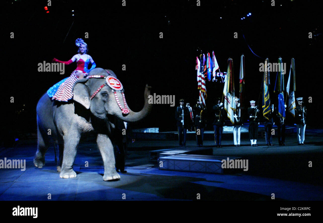 Ringling Bros. and Barnum & Bailey Circus presents 'Bellobration!' at ...