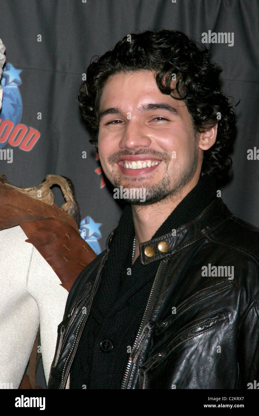Steven Strait reveals costumes from his new film, '10,000 B.C.,' at ...