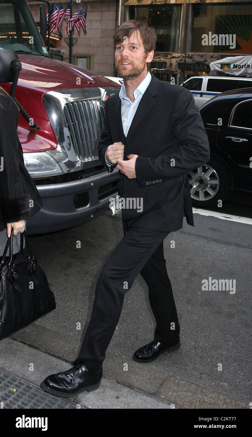 Peter Krause Cosmopolitan's Fun Fearless Male of the Year Awards ...