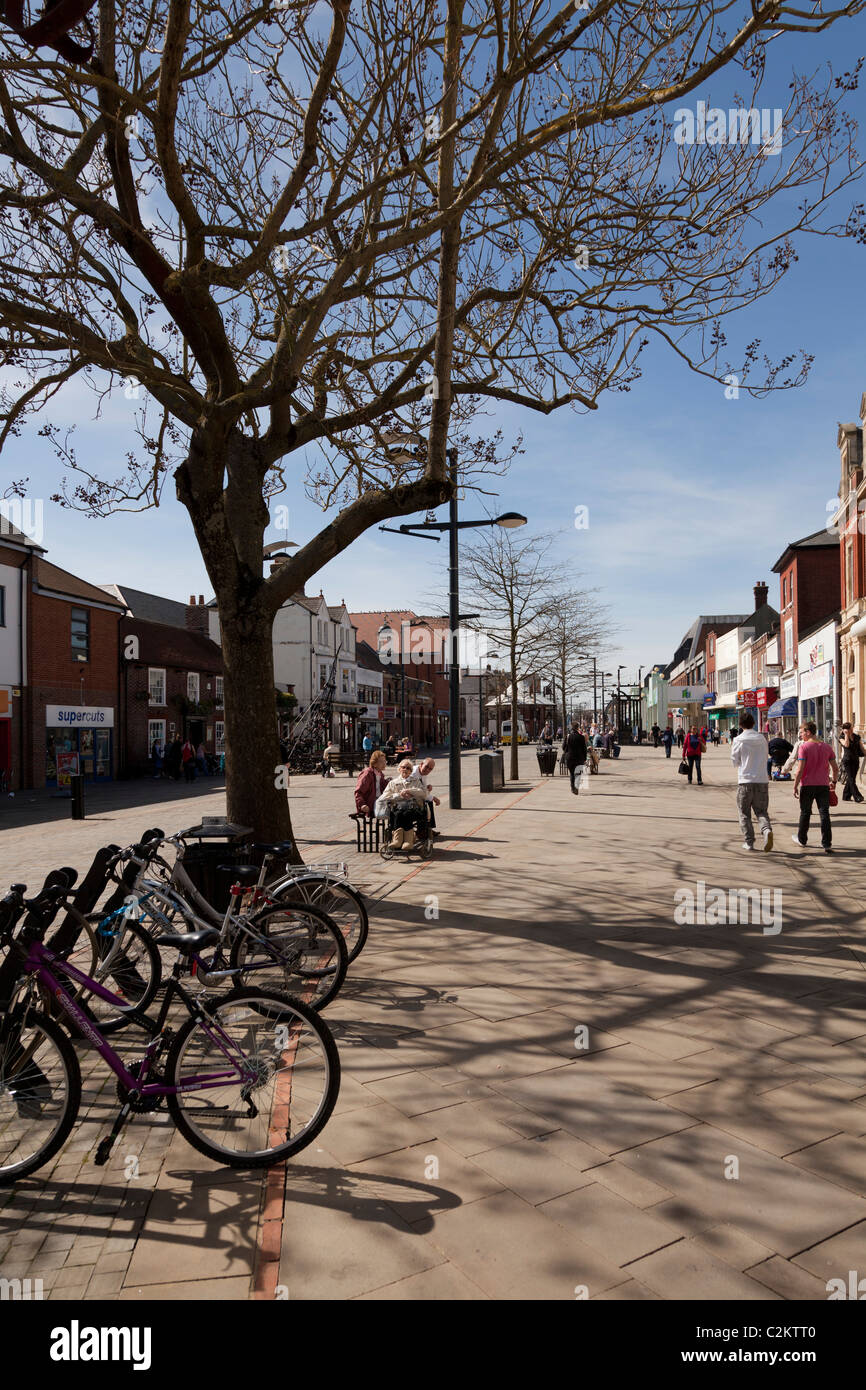 Pedestrianised road hi-res stock photography and images - Alamy