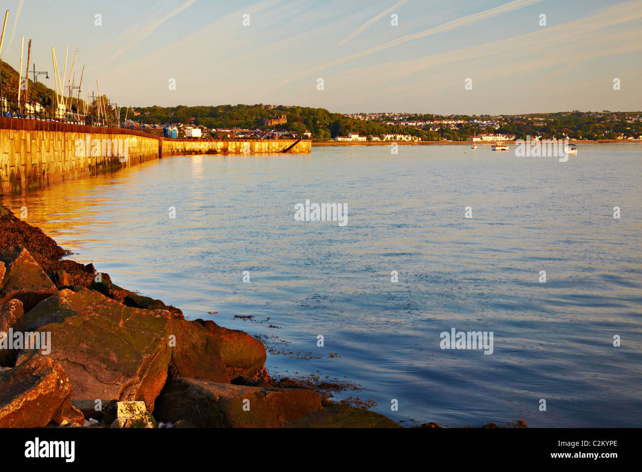 Mumbles harbour wall hi-res stock photography and images - Alamy