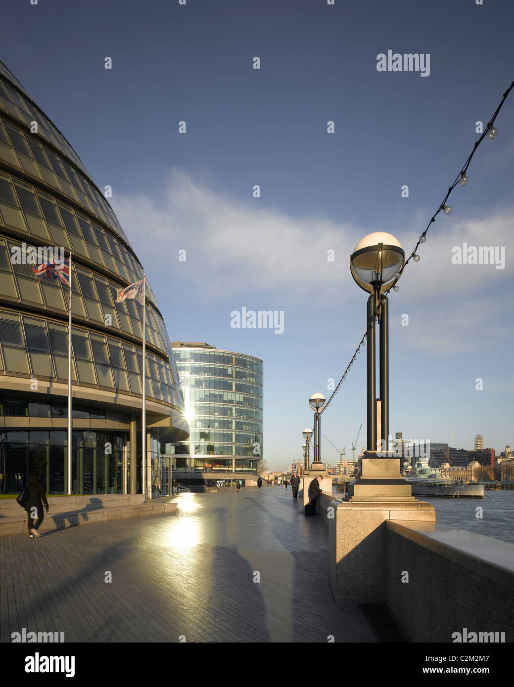 County hall london building exterior hi-res stock photography and ...