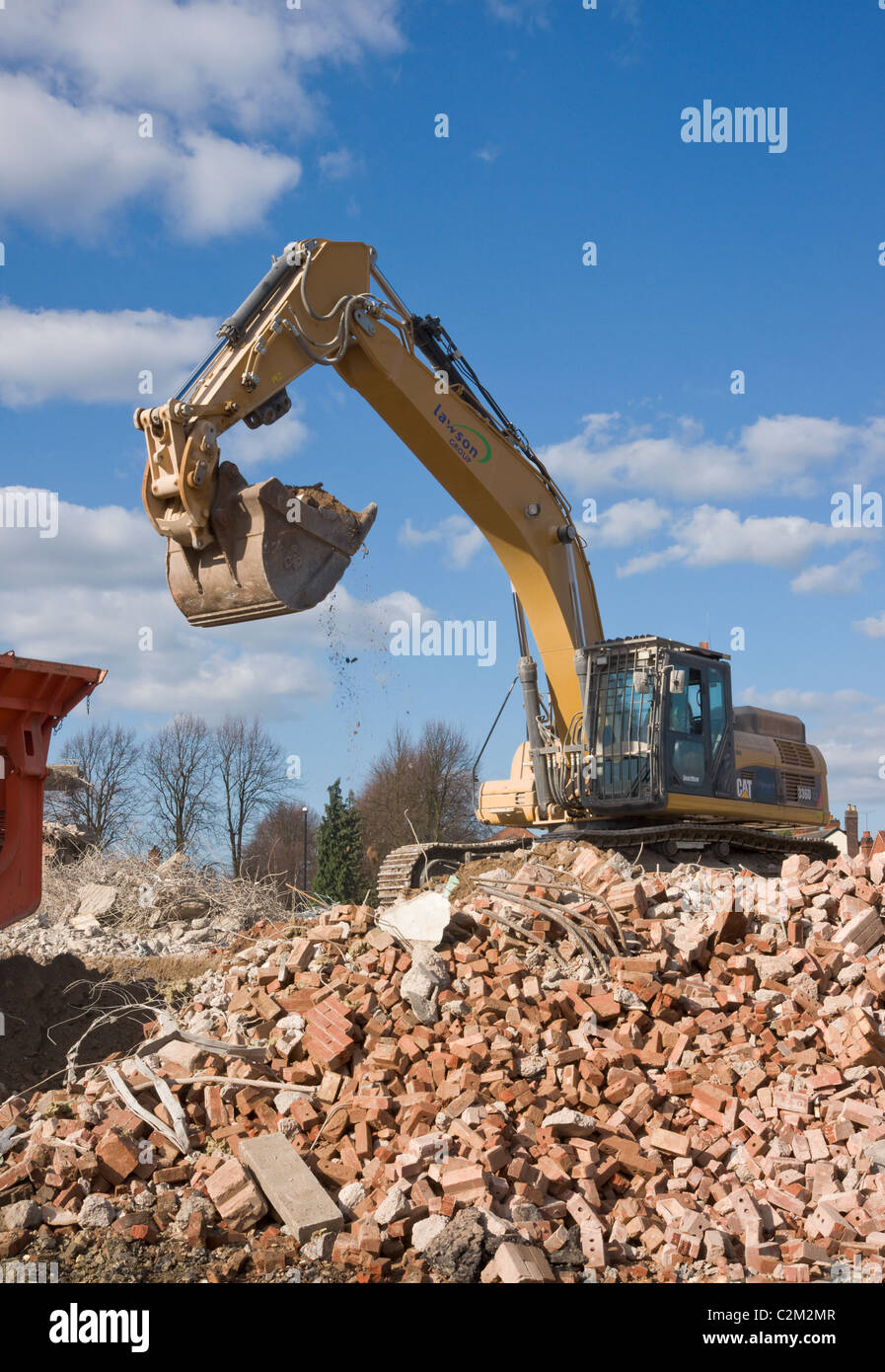 Tracked Excavator Loading Hopper Stock Photo - Alamy