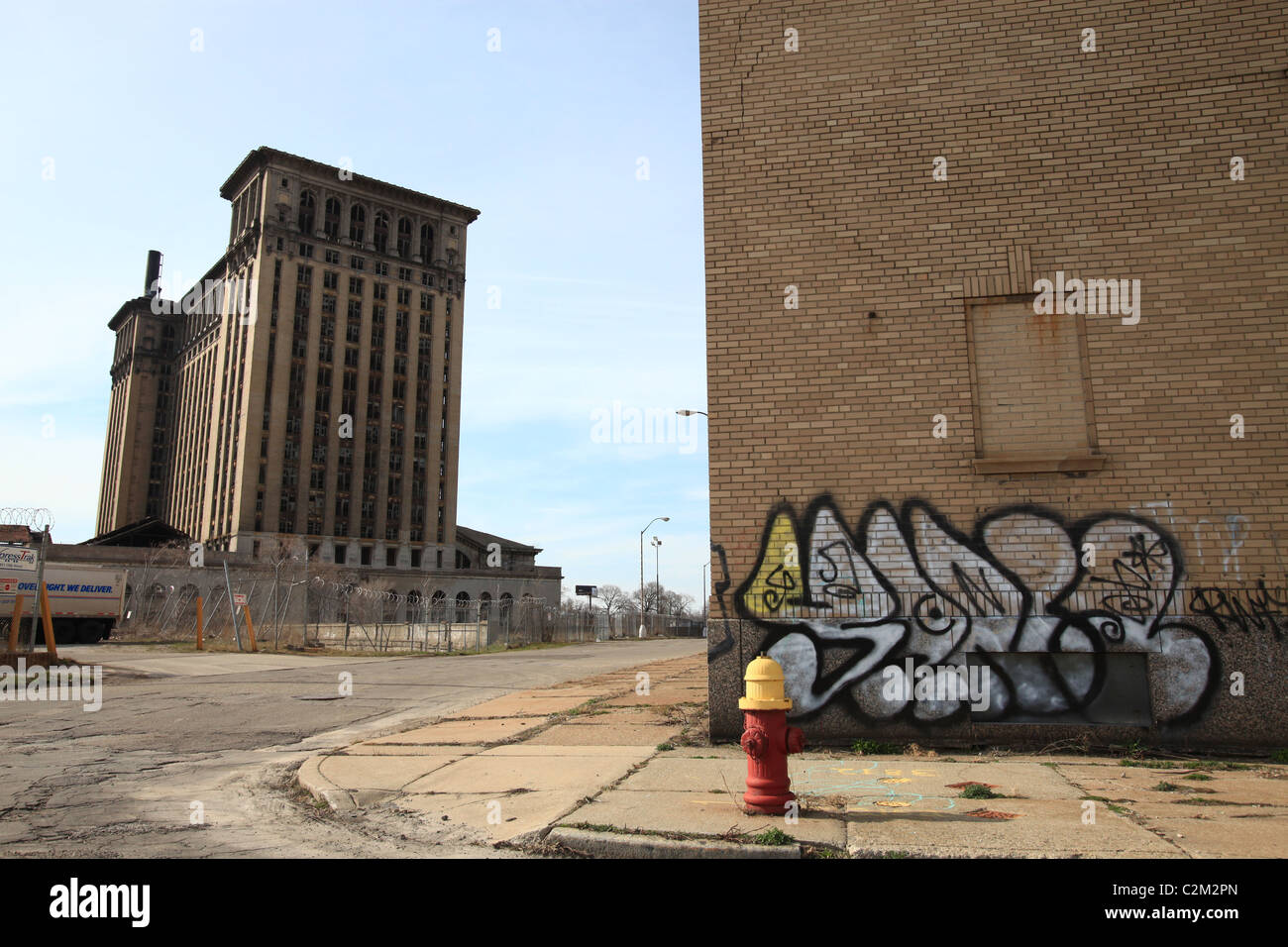 Abandoned Railroad Station near Michigan Avenue Westside Detroit ...
