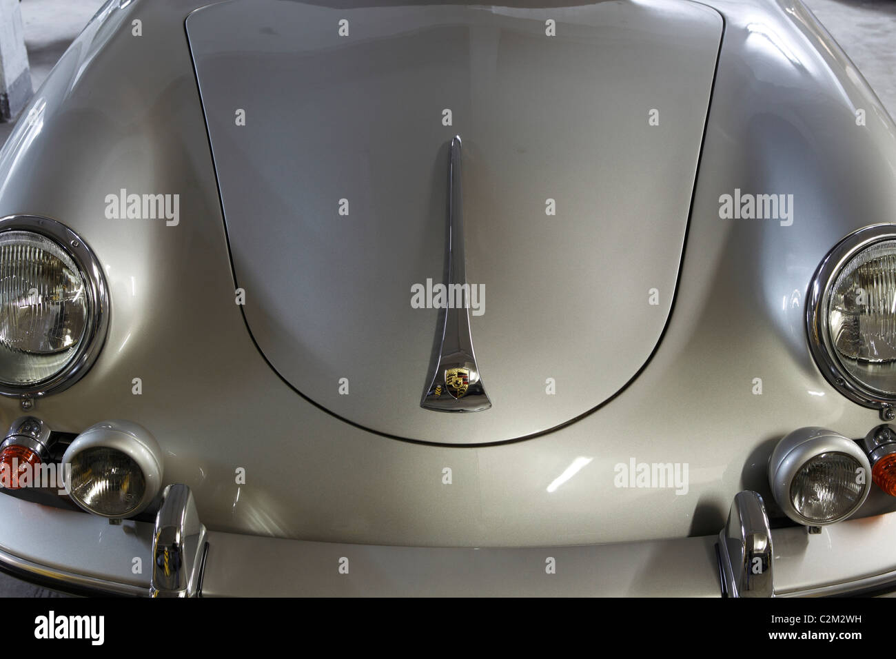 Old timer, old Car, Maserati, Porsche, Alfa Romeo, Jaguar, Ferrari ...