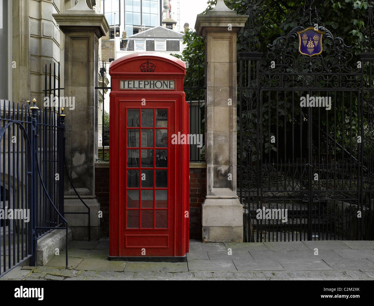 London Telephone Box Black Red Stock Photos & London Telephone Box ...