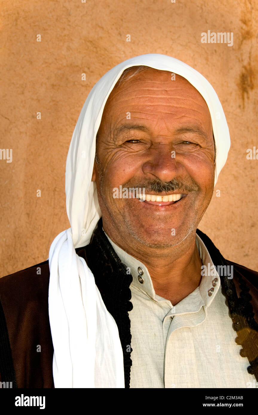 Syria desert Badiyat al Sham farm sheep culture Bedouin Bedouins ...