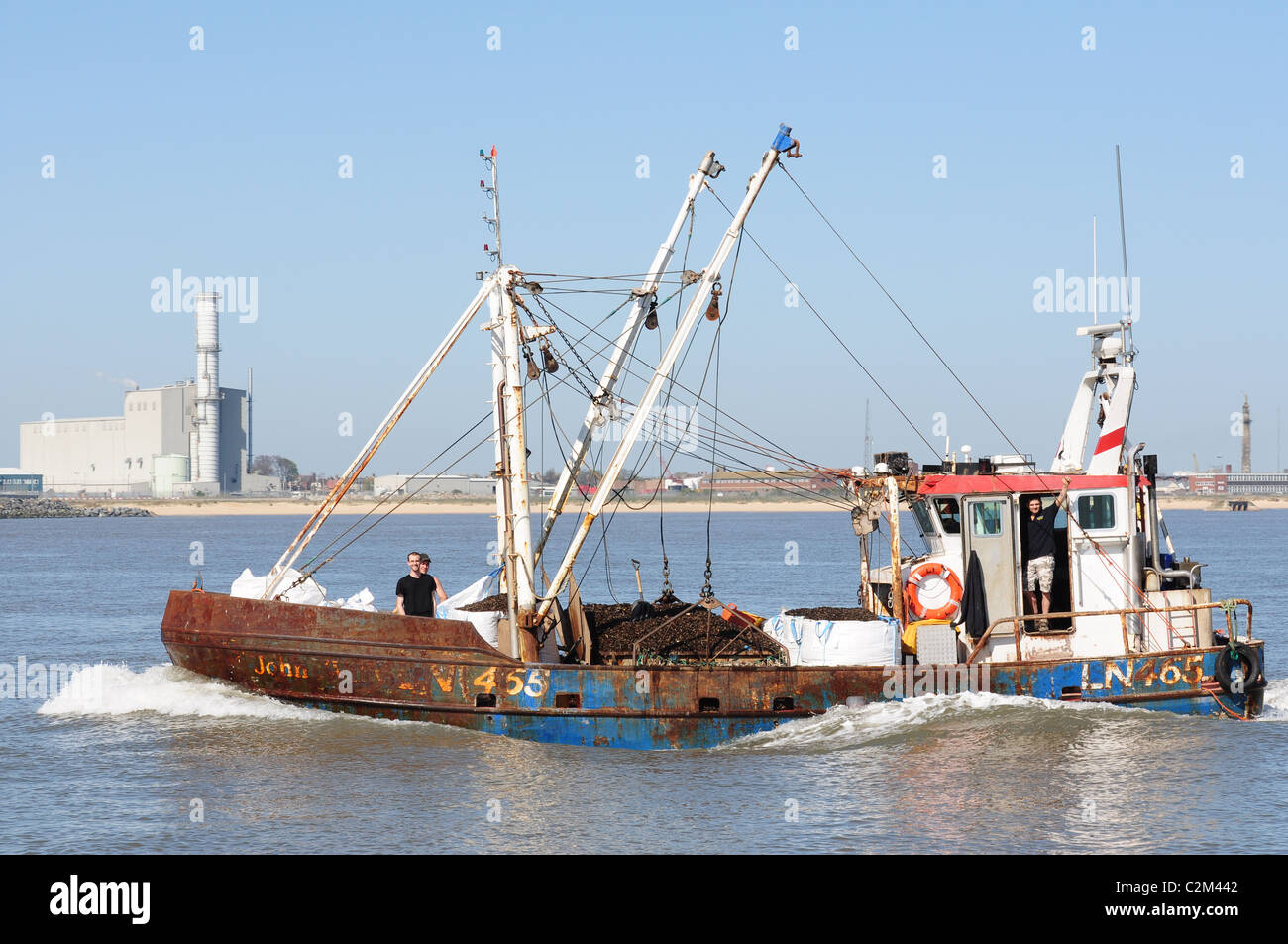Dredge Silhouette High Resolution Stock Photography and Images - Alamy
