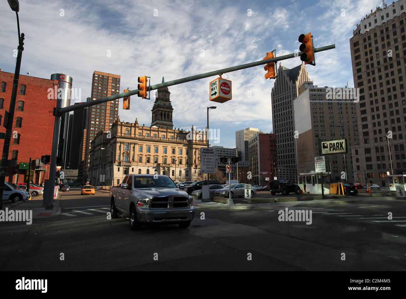 Empty signalized intersection in downtown hi-res stock photography and ...