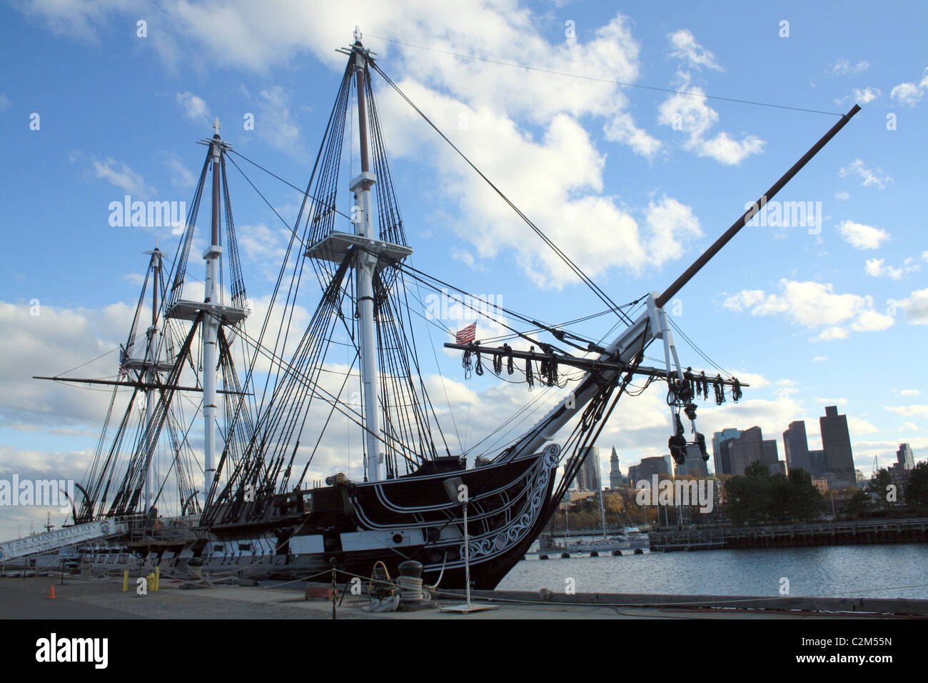 Rigging uss constitution hi-res stock photography and images - Alamy