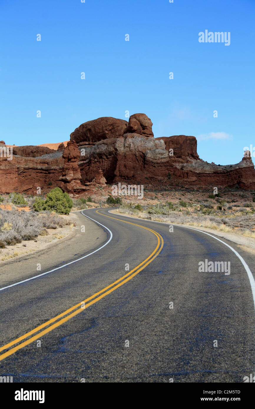 ROAD THROUGH ARCHES NATIONAL PARK ARCHES NATIONAL PARK USA 10 November ...