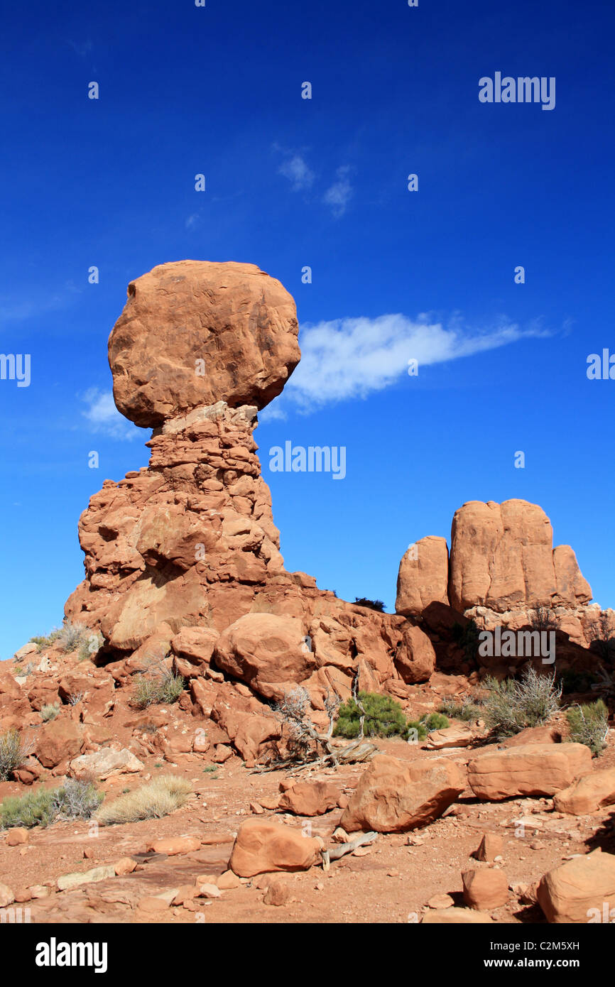 Balanced rock arches national park hi-res stock photography and images ...