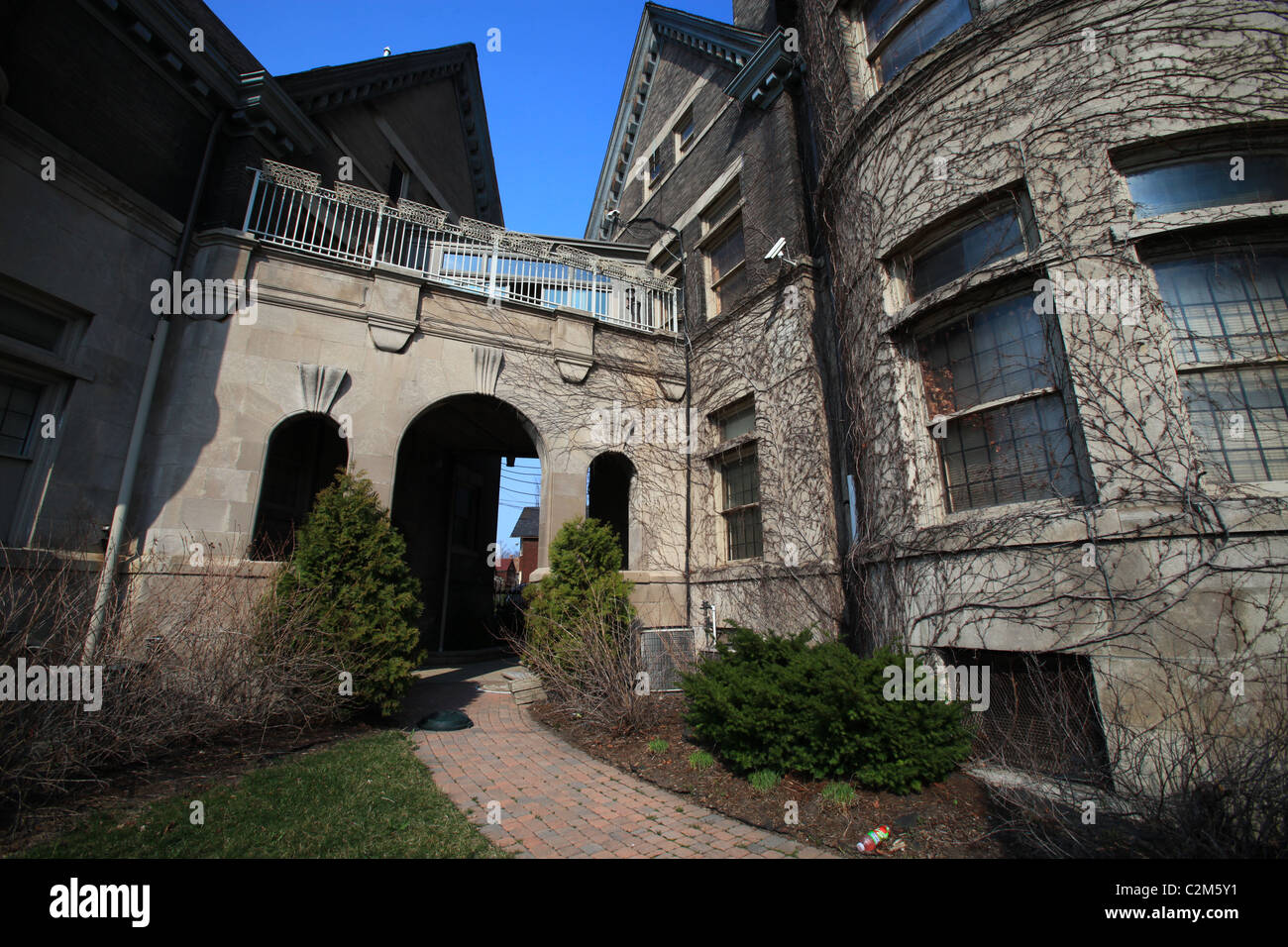 Abandoned Eighth Precinct Police Station in Detroit 2011 Stock Photo ...