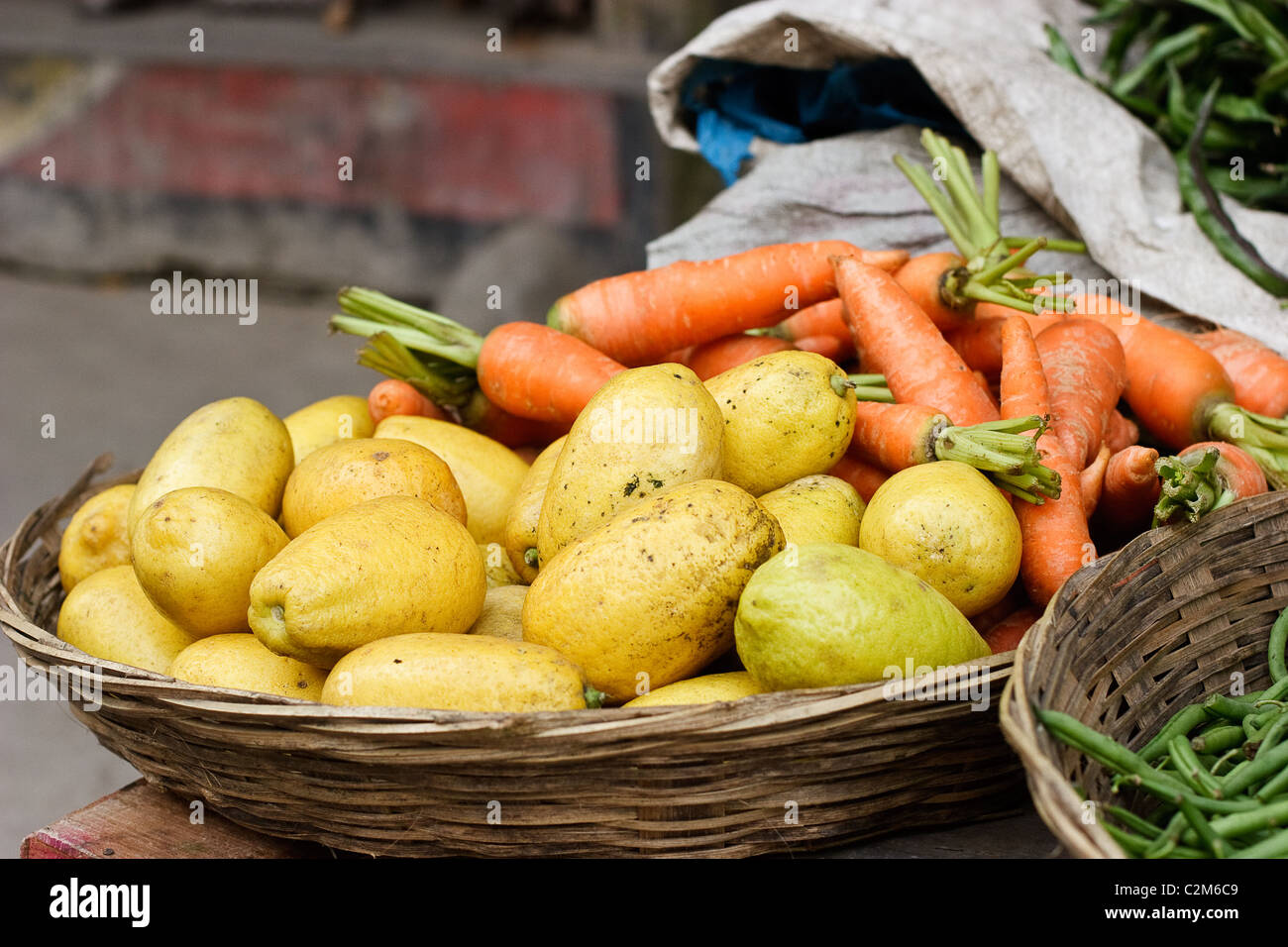 Farmers market in india hi-res stock photography and images - Alamy