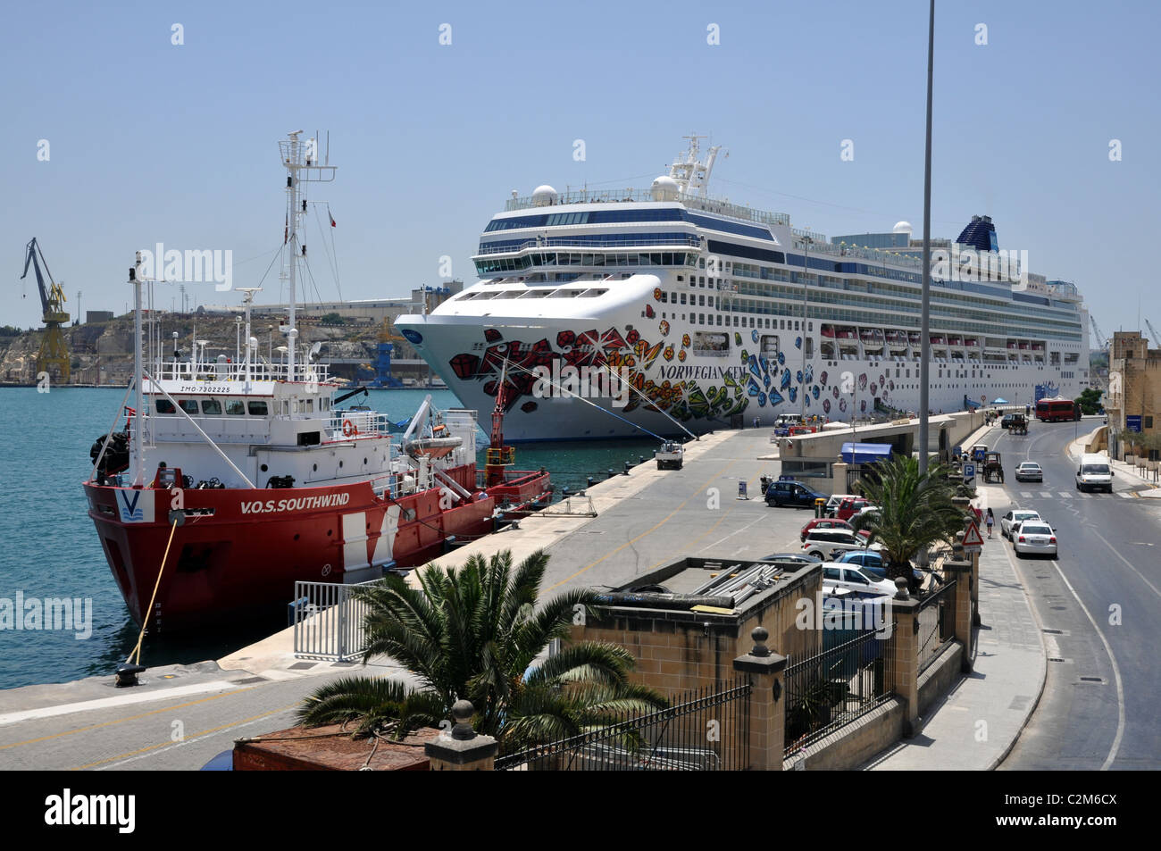 Cruise Ship Malta Stock Photo - Alamy