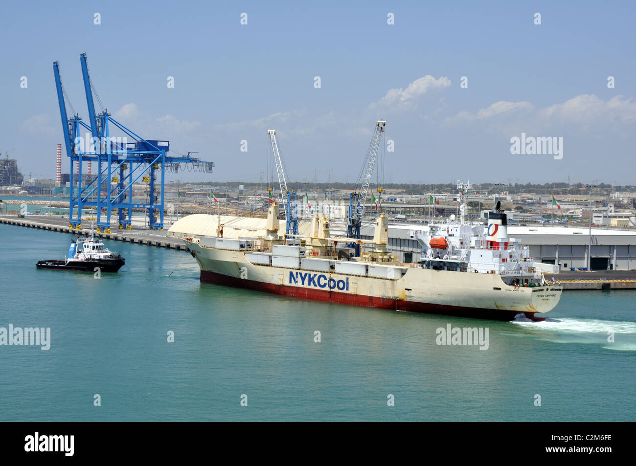 Rome docks hi-res stock photography and images - Alamy