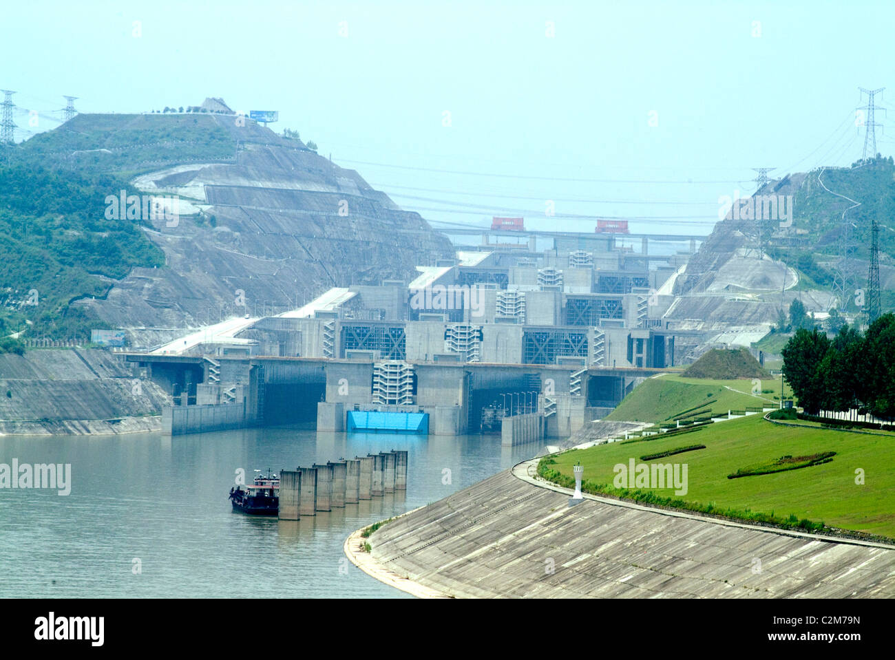 Locks, Three Gorges (Sanxia) Dam, Yangtze River, China Stock Photo - Alamy