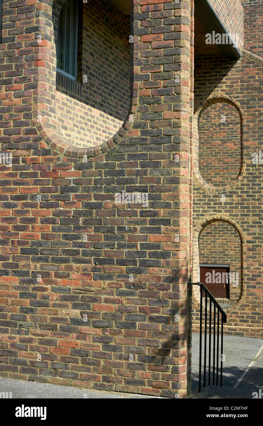 Housing, Weybridge, Surrey. Brick apartments, detail of butresses Stock ...