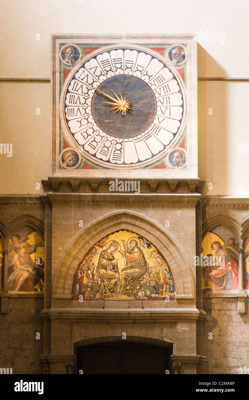 Florence cathedral clock hi-res stock photography and images - Alamy