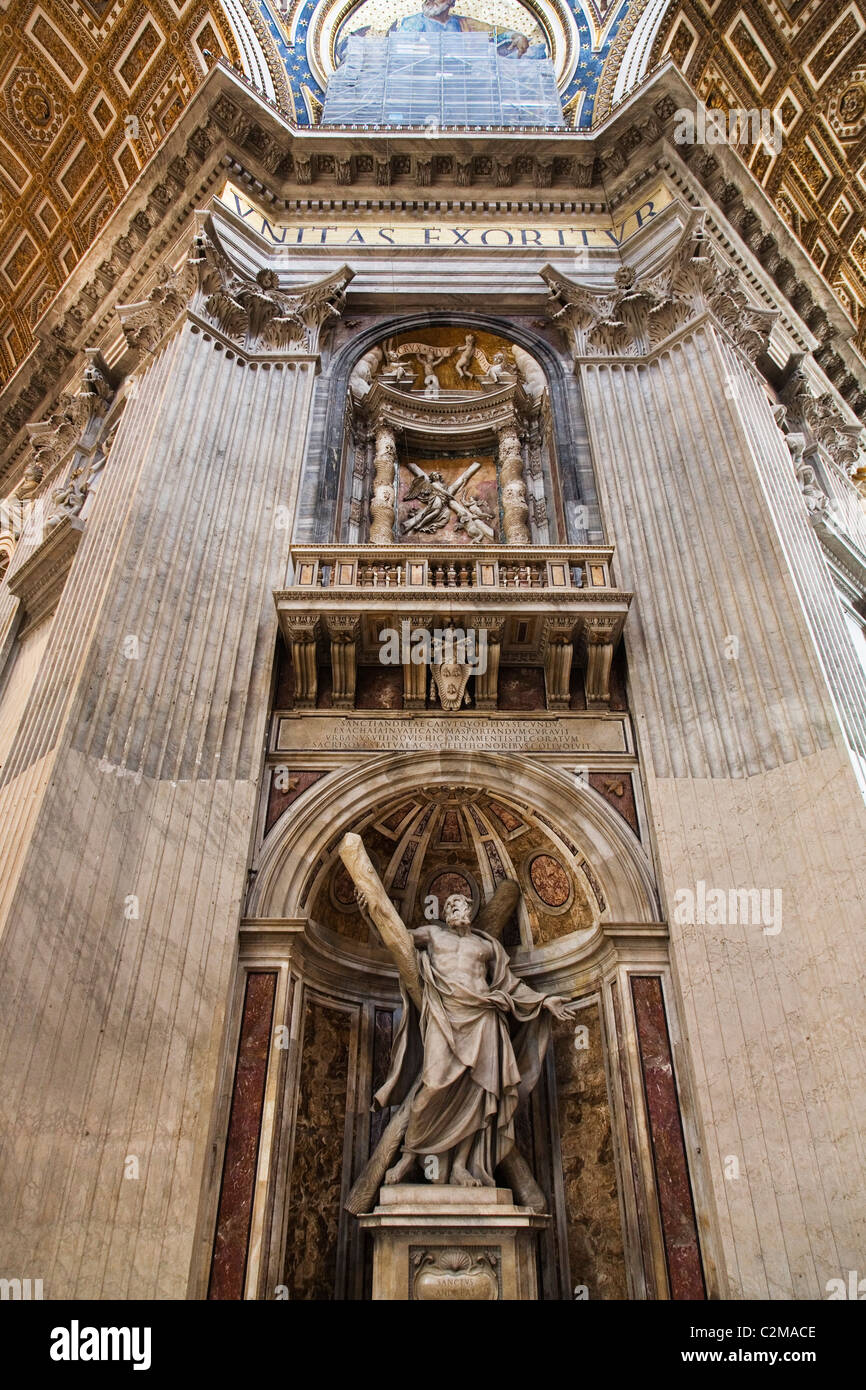 Vatican altar hi-res stock photography and images - Alamy