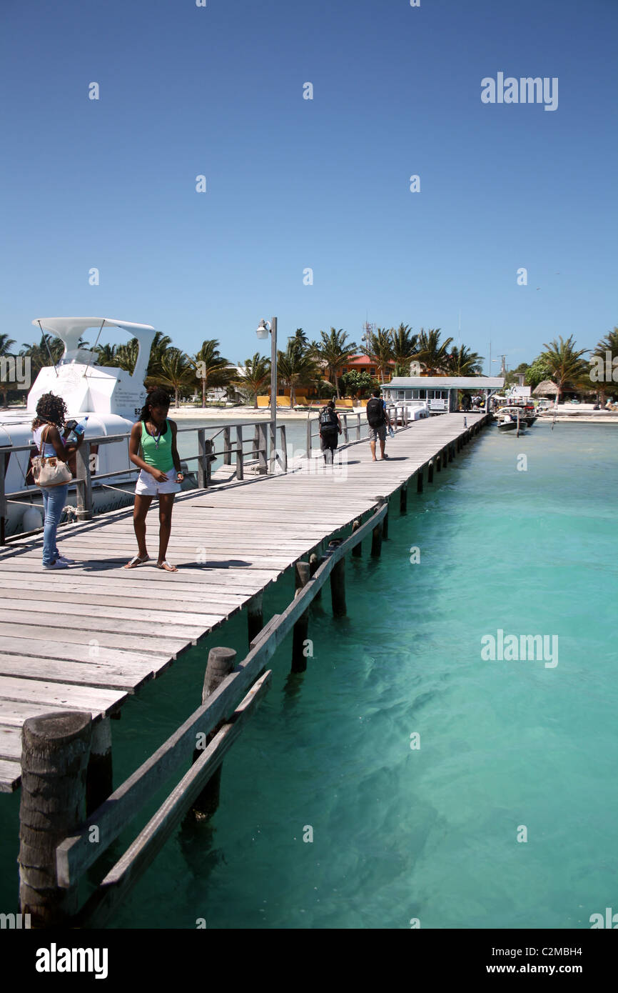CAYE CAULKER NORTHERN CAYS BELIZE 24 February 2011 Stock Photo - Alamy
