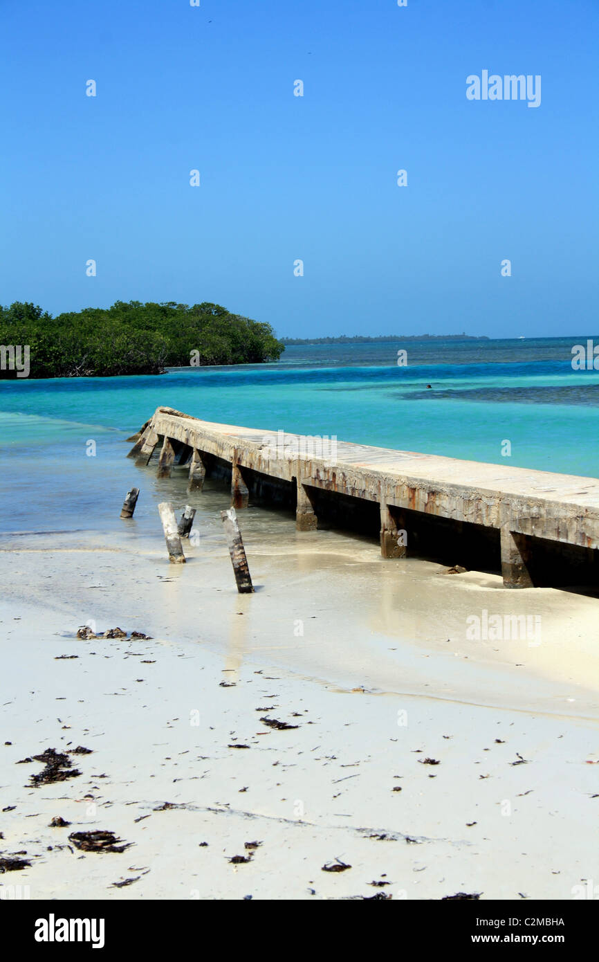 CAYE CAULKER NORTHERN CAYS BELIZE 24 February 2011 Stock Photo - Alamy