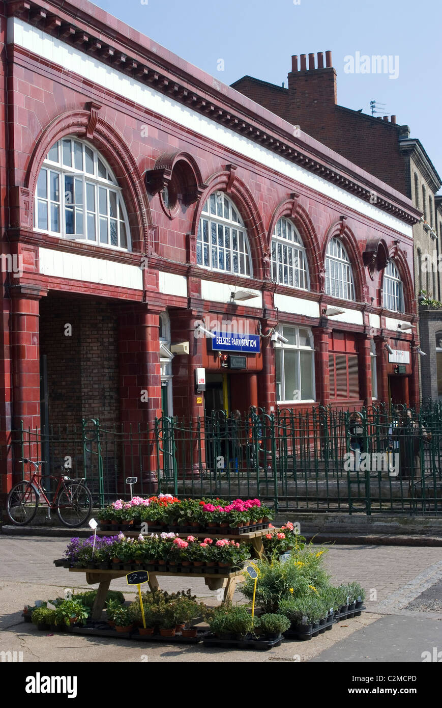Belsize park underground old hi-res stock photography and images - Alamy