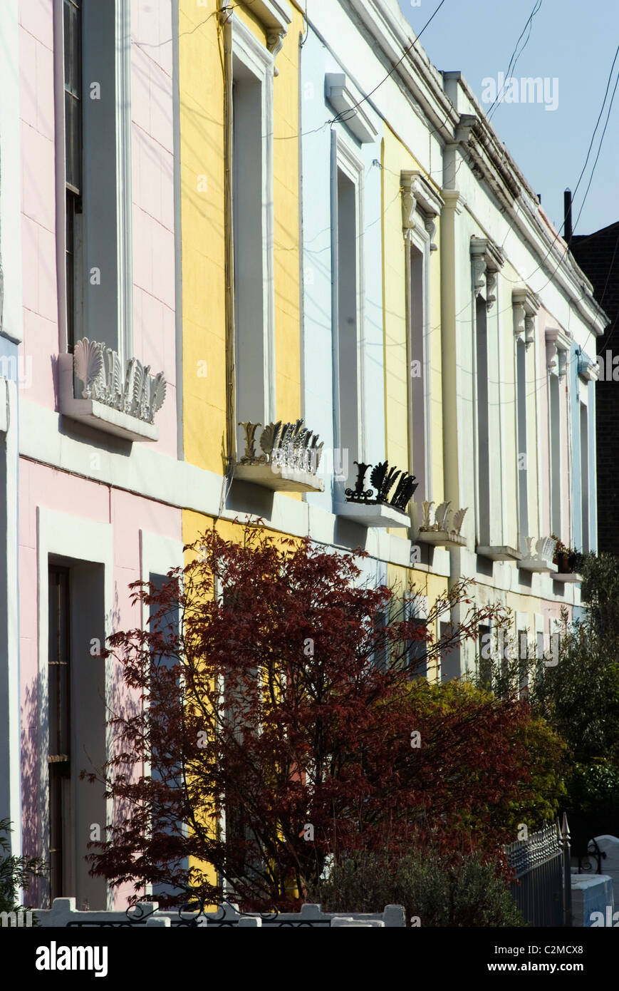 Pastel coloured row houses hi-res stock photography and images - Alamy