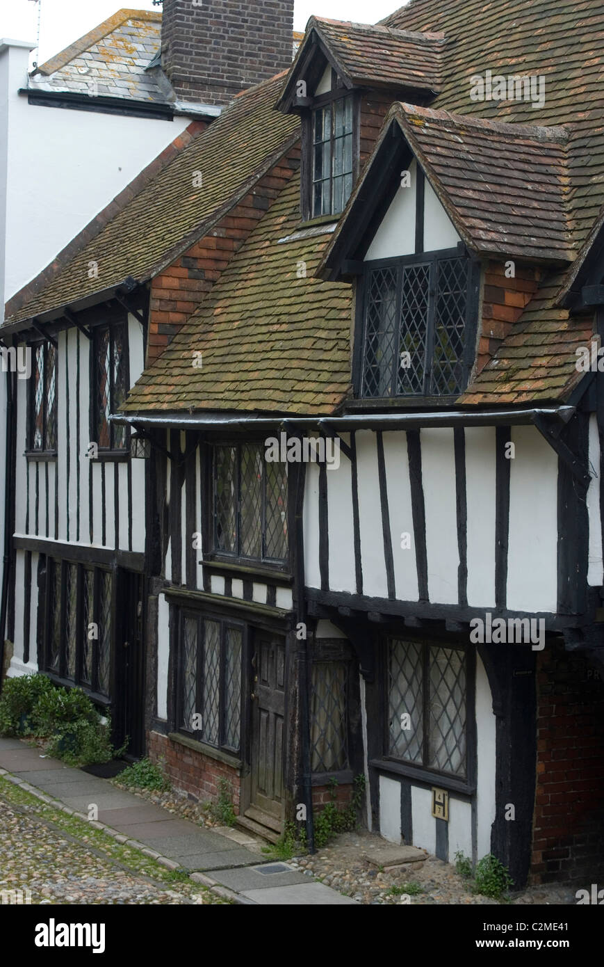 Tudor village kent hi-res stock photography and images - Alamy