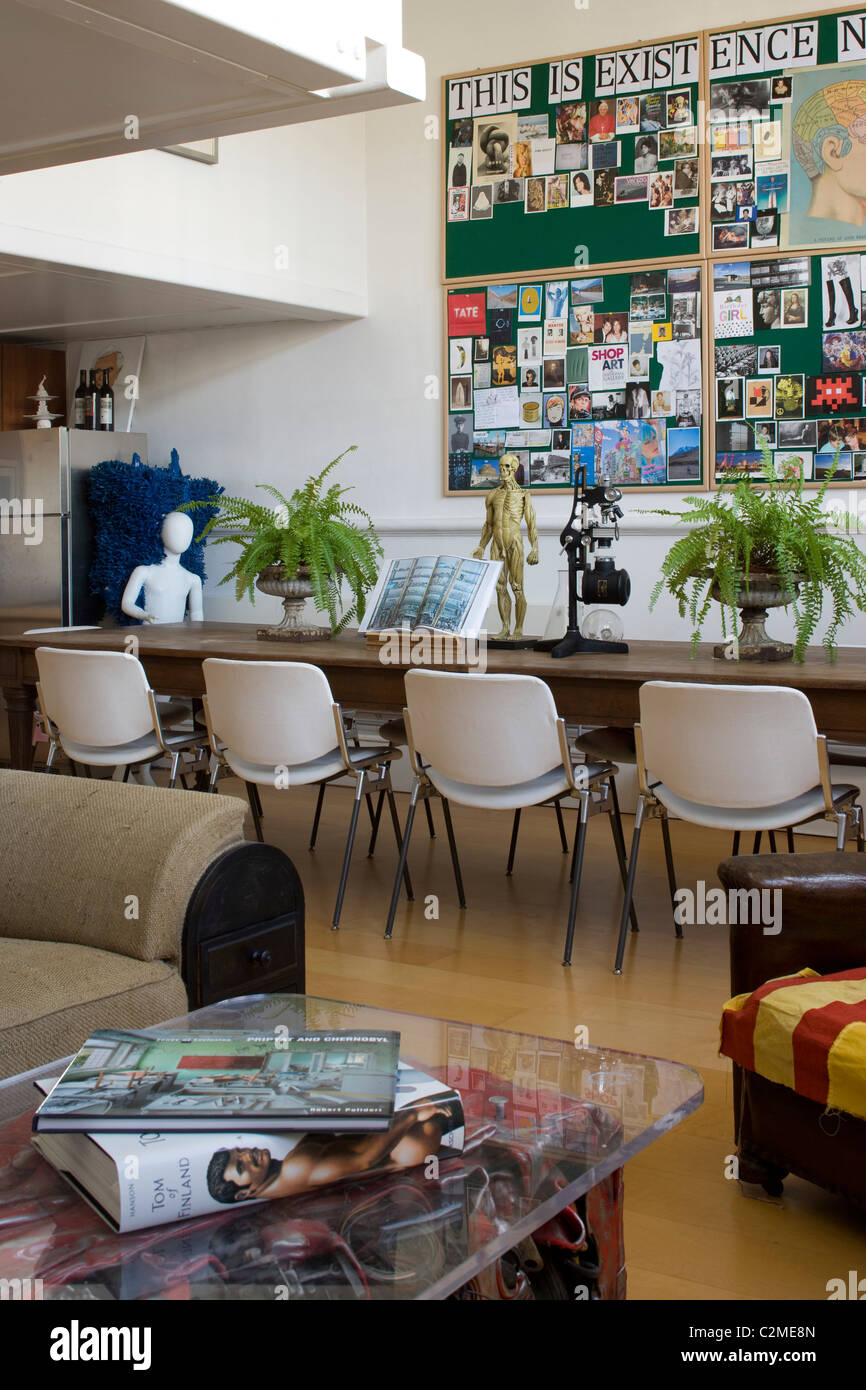 Apartment in the Old Chesterton Building Stock Photo - Alamy