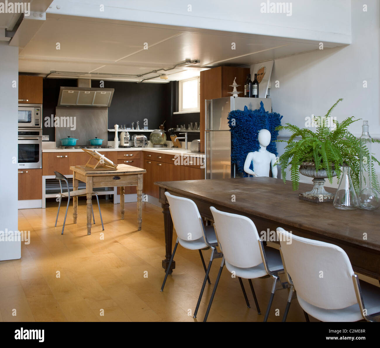 Apartment in the Old Chesterton Building Stock Photo - Alamy