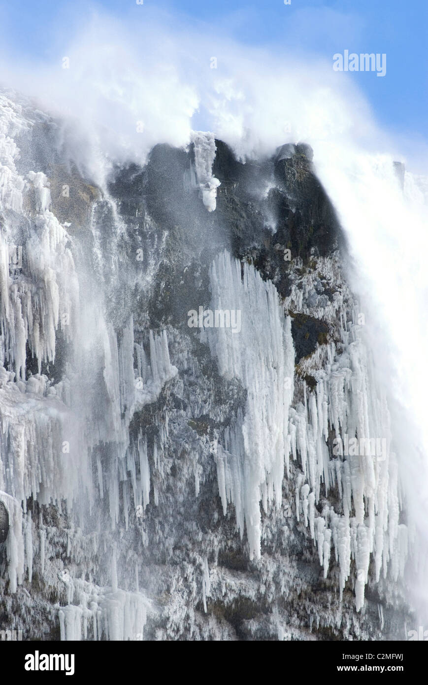 Frozen waterfalls iceland hi-res stock photography and images - Alamy