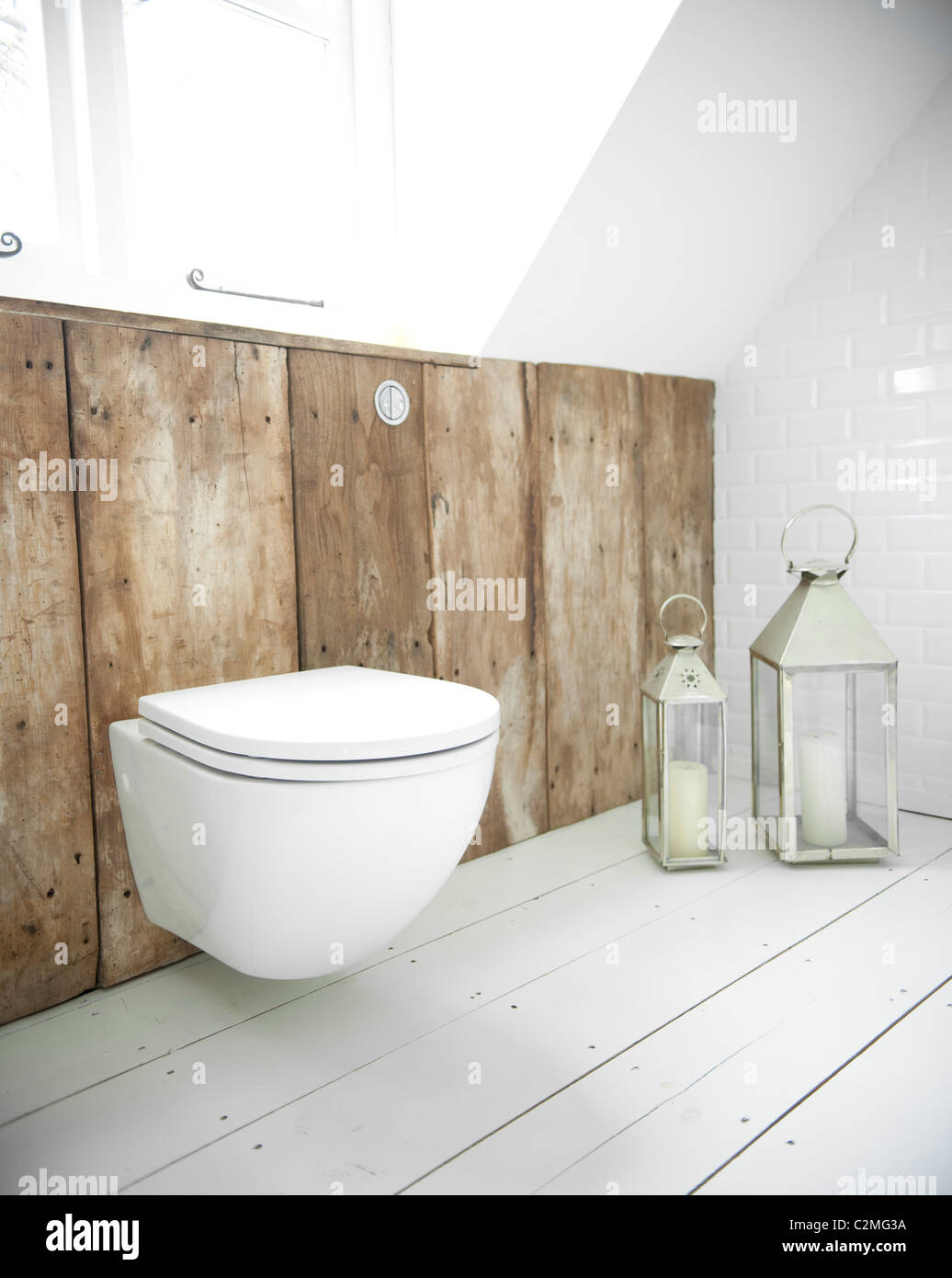 Cottage toilet hi-res stock photography and images - Alamy