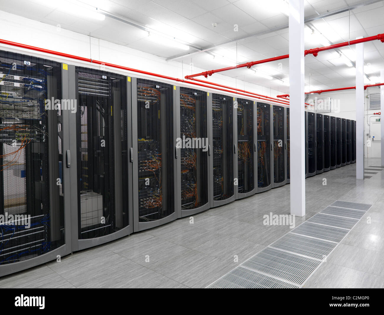 Data centre servers hi-res stock photography and images - Alamy
