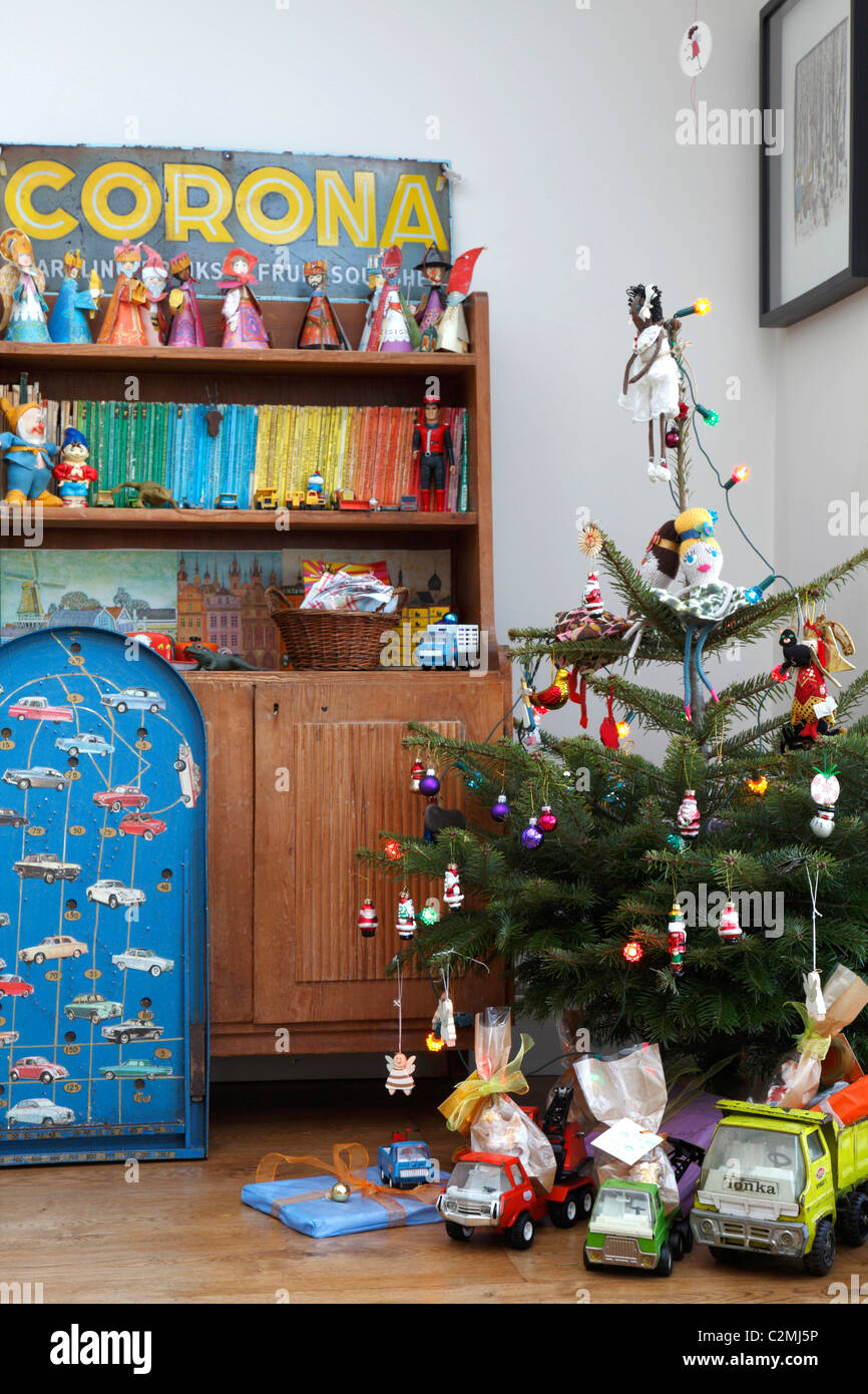 2000s christmas toys hi-res stock photography and images - Alamy